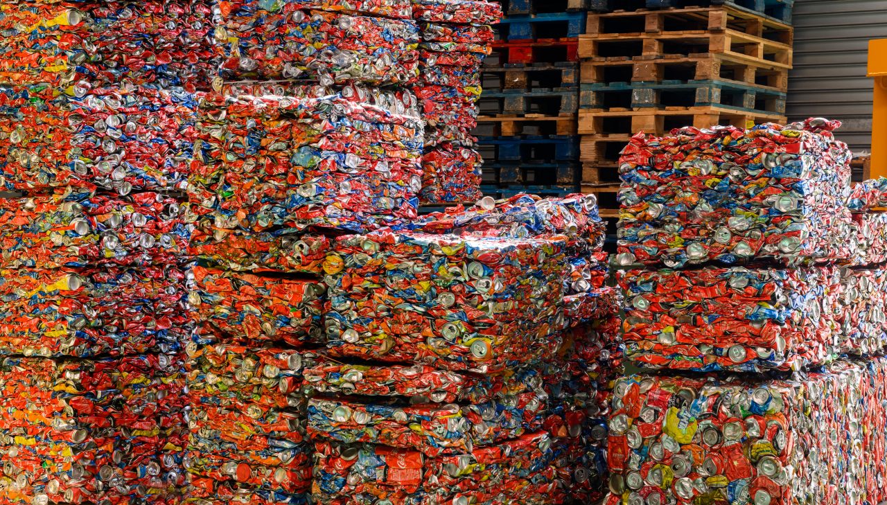 ESTRELLA DAMM ALREADY PRODUCES 100% OF ITS BEER WITH 100% BIODEGRADABLE ... ESTRELLA DAMM ALREADY PRODUCES 100% OF ITS BEER WITH 100% BIODEGRADABLE ...